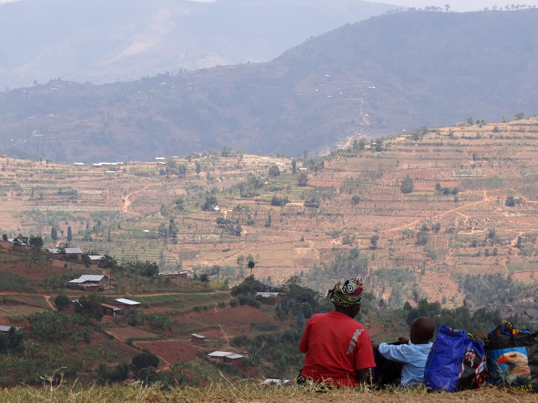 THE THREE YOUNG VISIONARIES AT KIBEHO – Worldwide Magazine